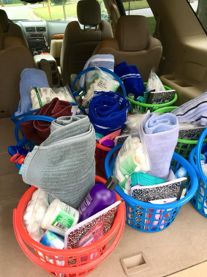 Get Clean! Baskets – Into The Neighborhood